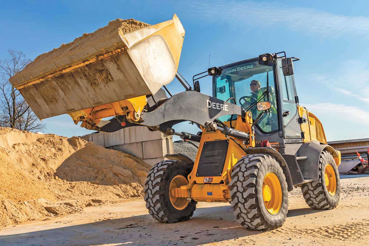 Pelatihan Pengoperasian Alat Gali Muat Angkut (Wheel Loader ...